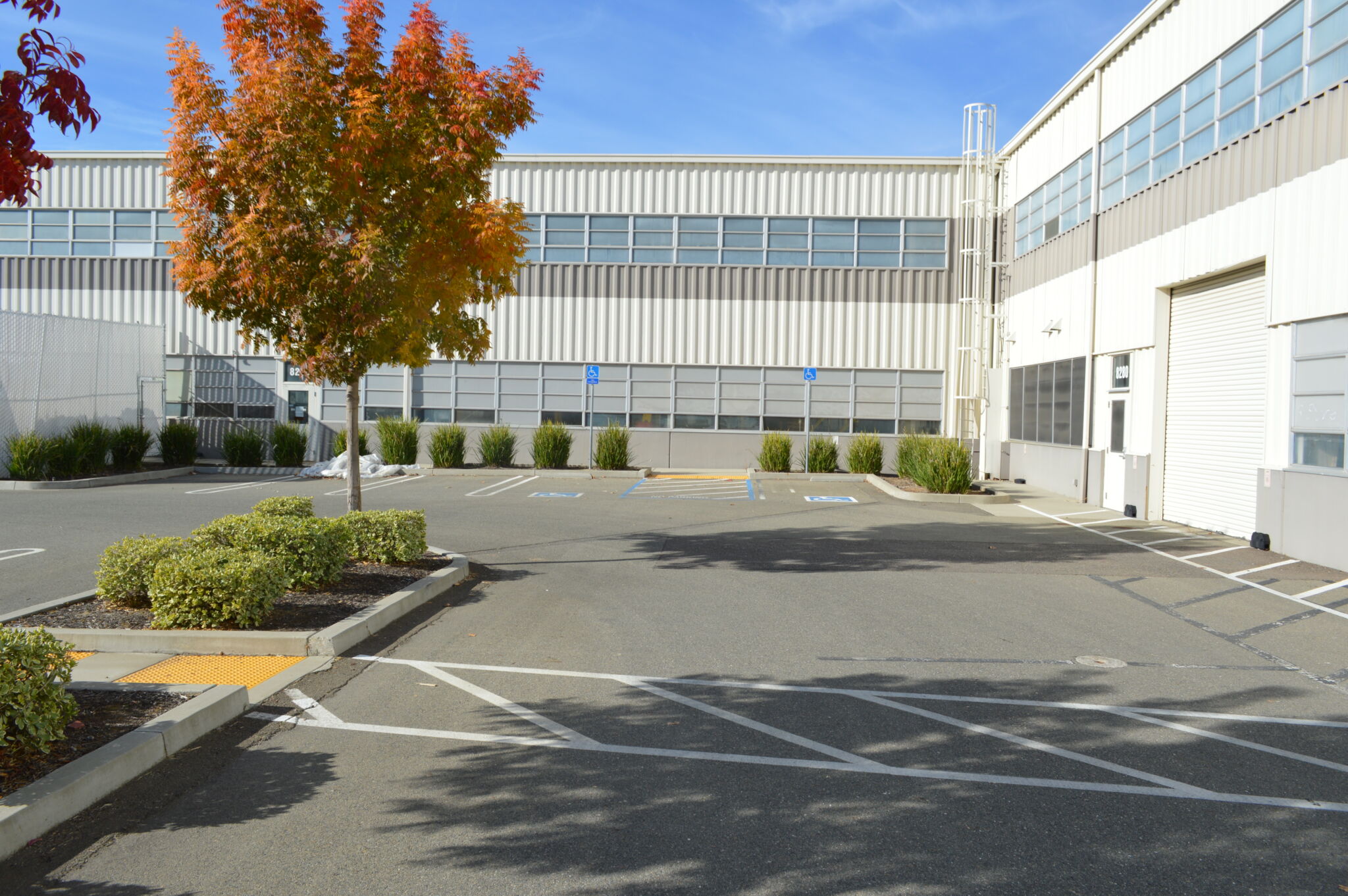 Coastal/KMS Commerce Center – Bennett Engineering